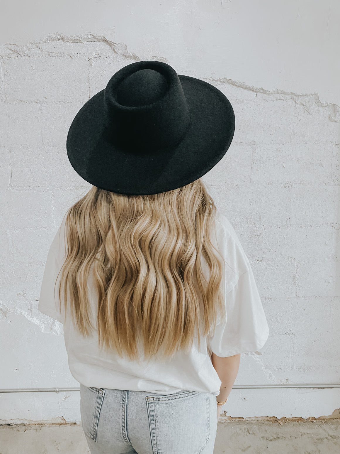 Wide Brim Hats – Zig Zag Galleries